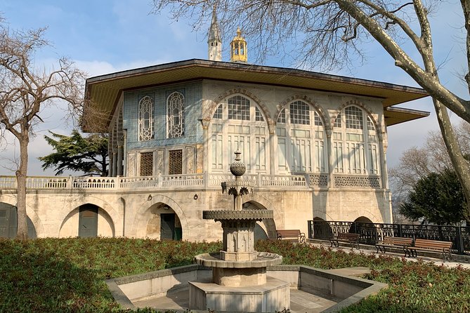 Istanbul - Hagia Sophia, Basilica Cistern and Grand Bazaar Tour - The Vibrant Pulse of the Grand Bazaar