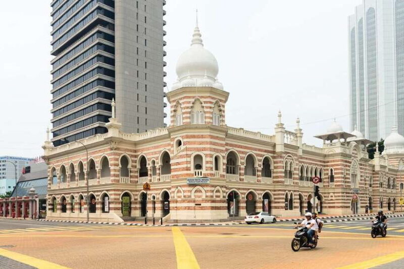 Kuala Lumpur Full-Day Sightseeing Tour with Batu Caves - The Batu Caves: A Closer Look