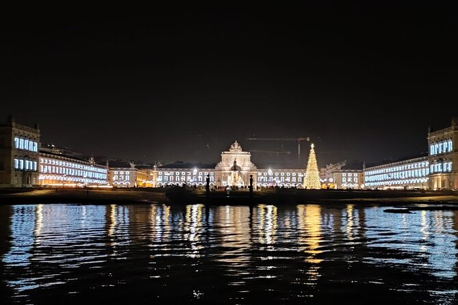 Lisbon Night Sailing Tour with a Drink- 2h Small Group Tour - The Route and Its Highlights