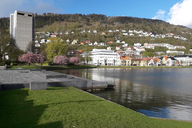 Local food tasting & Excursion with a city view from the top 4pax - The Logistics and Value
