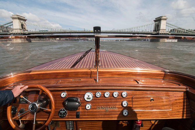 Luxurious, private day cruise with a waterlimousine to Szentendre - Exploring Budapest from the Water: What You Can Expect