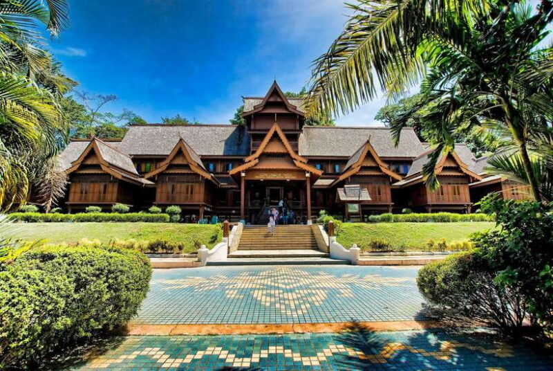 Malacca: Historical Private Malacca Tour from Kuala Lumpur - The Fort and the Climb to History
