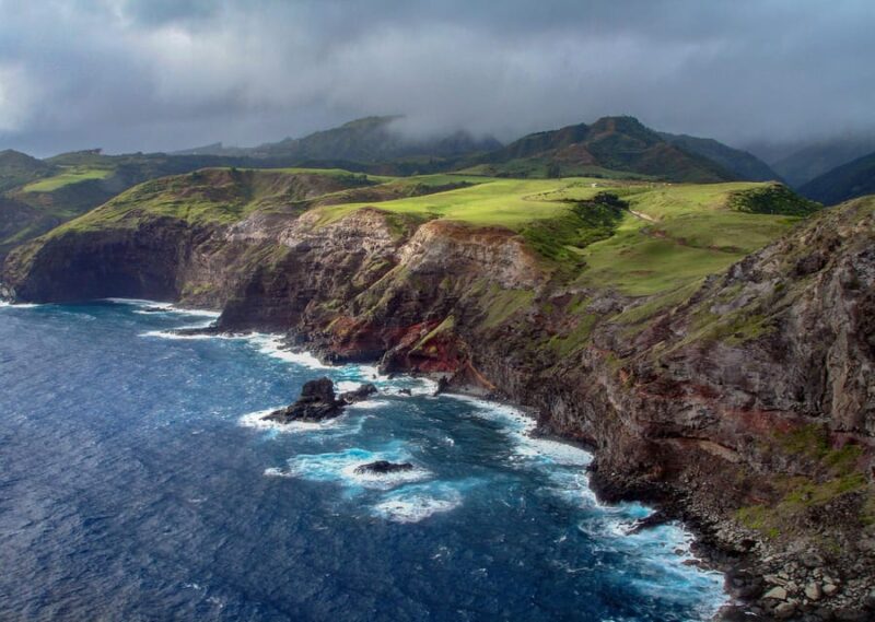 Maui: Waterfalls of West Maui and Molokai Helicopter Tour - Every Detail of the Flight Experience