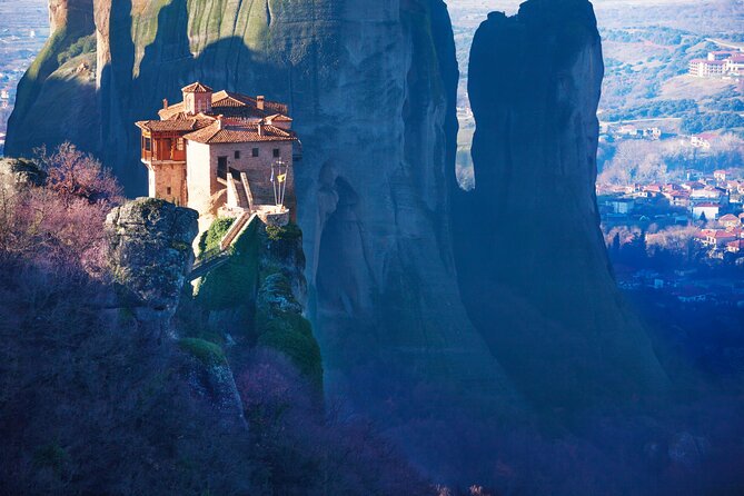 Meteora Full Day Tour from Kalabaka with Audio in 8 languages - Transportation and Group Size