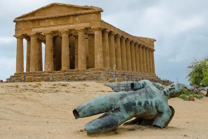 Minivan/Car Tour from Syracuse to Agrigento and Scala dei Turchi - Transportation and Group Size