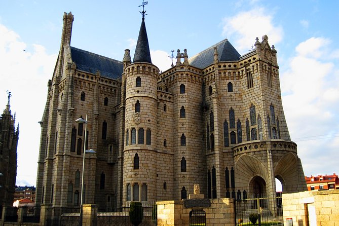 Monumental Astorga - Analyzing the Value and Experience