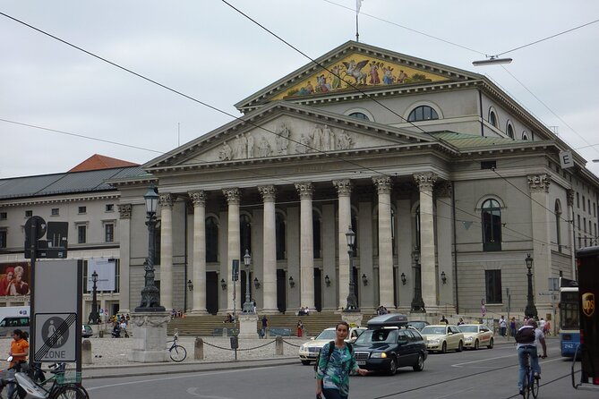 Munich Public Walking Tour With A Professional Guide - The Experience: What You’ll Really Encounter