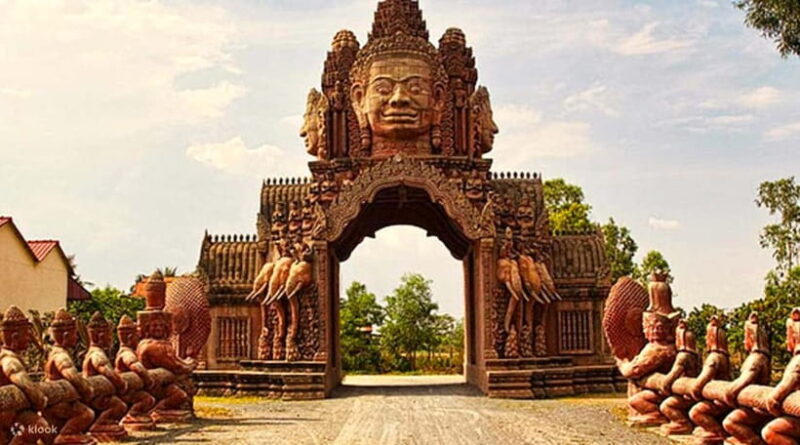 Oudong Mountain & Phnom Baset Private Tours from Phnom Penh - The Practical Side: Transportation and Value