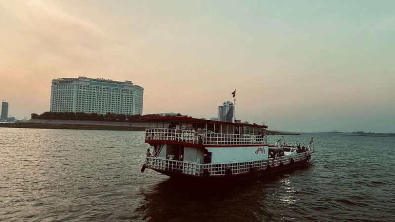 PhnomPenh: Explore Non Local Experience Life of City Tour - What to Expect: Practical Details