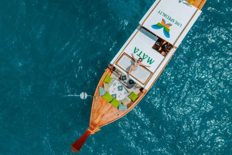 Phuket: Half Day Private Luxury Longtail Boat Island Tour - What to Expect on the Water