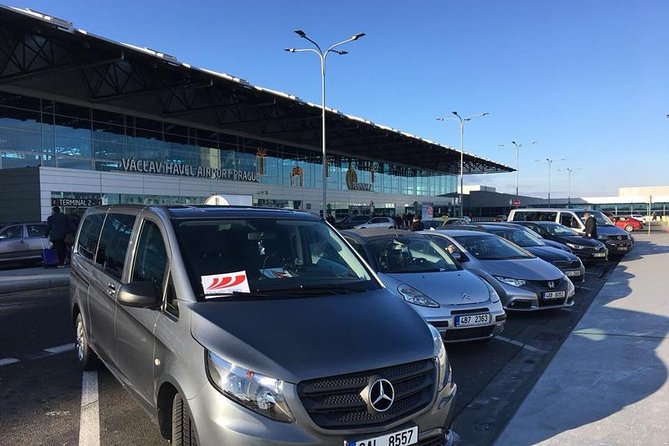 PRAGUE AIRPORT - CITY TRANSFERS in Spanish - Authentic Experiences and Real Feedback