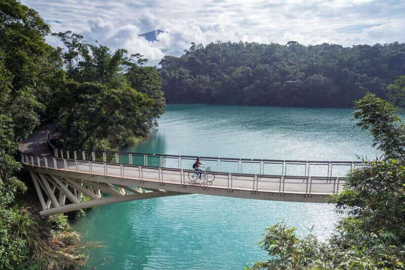 Private 1 Day Sun Moon Lake Escape Tour from Taipei - Who Should Book This Tour?