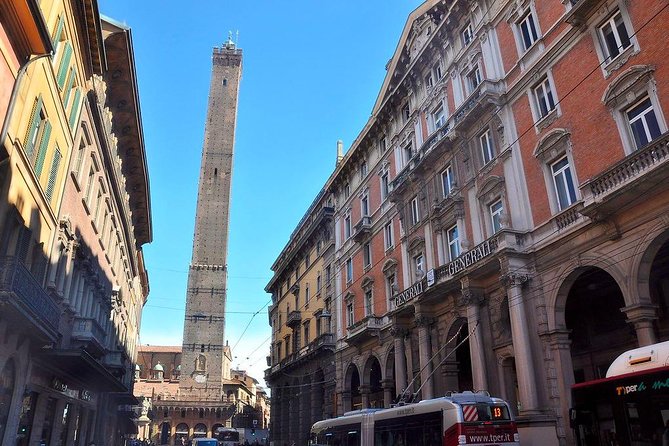Private 3-hour Walking Tour of Bologna with private official tour guide - Practicalities and What to Expect
