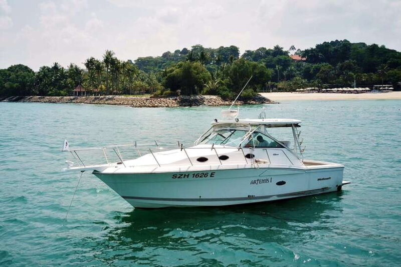 Private 34ft Yacht Charter to Lazarus Island - The Experience: What You Can Expect