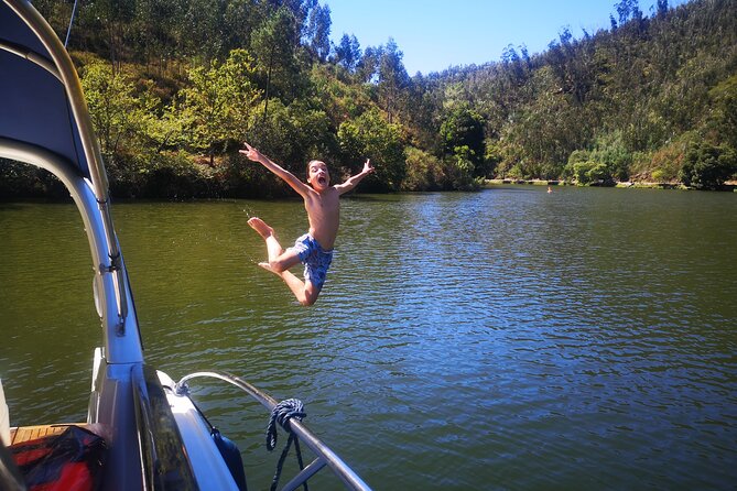 Private boat trip with lunch in a typical restaurant - Practical Details and Considerations