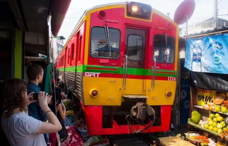 Private: Damnoen Saduak Floating Market, Railway, Wat & More - What Travelers Say