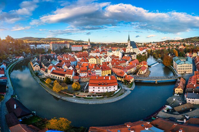 Private Driver from Prague to Vienna with a Stop in Cesky Krumlov - A Detailed Look at the Journey