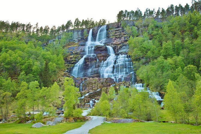 PRIVATE GUIDED TOUR: Norway's Highlights  Viking Special, 11-12 hours  SUMMER - What Travelers Say: Authentic Experiences and Expert Guides