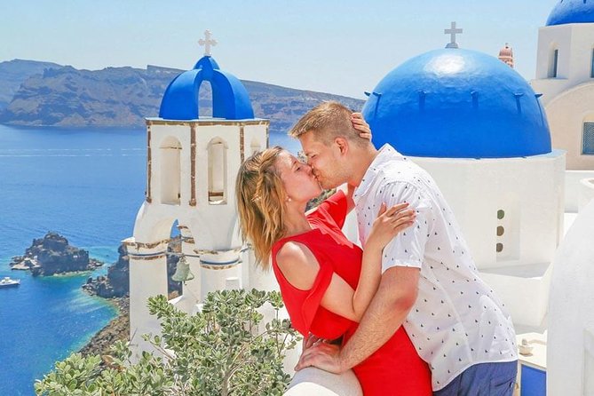 Private Photo Session with a Local Photographer in Santorini - What to Expect at the Meeting Point