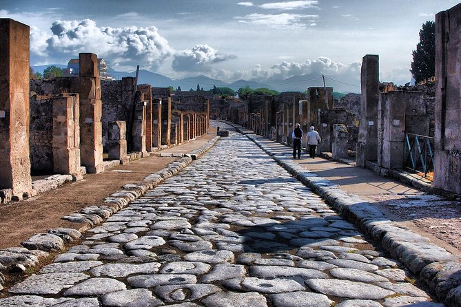 Private Pompeii, Sorrento & Mozzarella Making Tour from Naples - Who Is This Tour Best For?