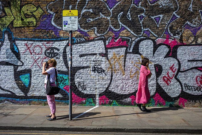 Private Shoreditch Street Photography Workshop - Analyzing the Cost and Value