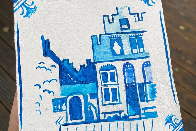 Private Souvenir Creation in Dutch Delft Blue from Netherlands - The Sum Up