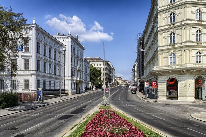 PRIVATE TOUR: From Prague to stunning Vienna with local guide - Transportation and logistical convenience