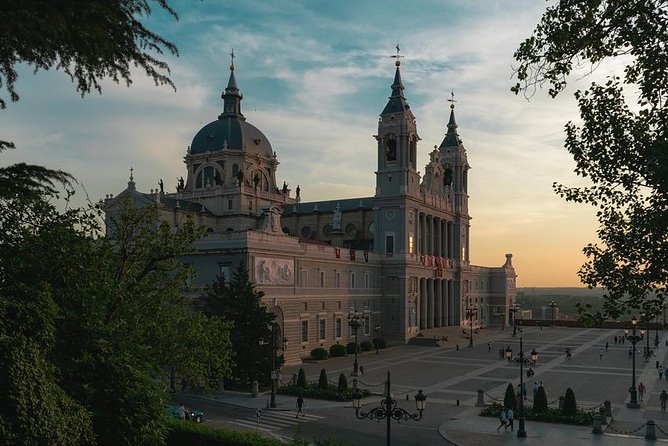 Private Tour: Madrid Walking Tour of Los Austrias - FAQ