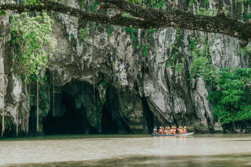 Puerto Princesa in 4 days: Tours package with optional hotel - The Transport and Group Size