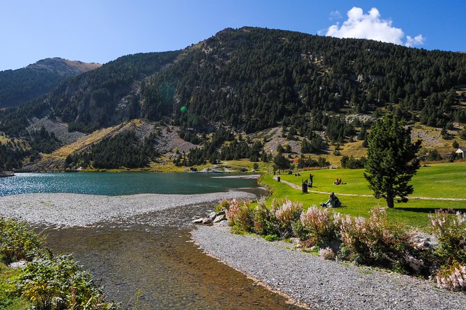 Pyrenees & Medieval Towns Small Group Tour from Barcelona - The Itinerary in Detail