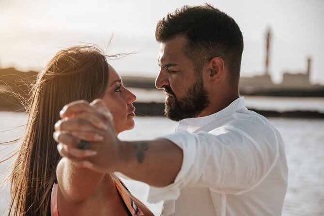 Romantic and fun couple shooting in Corralejo: capture your love! - The detailed itinerary