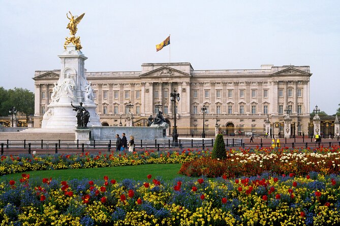 Royal London Tour with Afternoon Tea at The Rubens at the Palace - Transportation and Group Dynamics