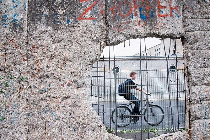 Self-Guided Audio Tour-The Fall of the wall: A light for humanity - Price and Value