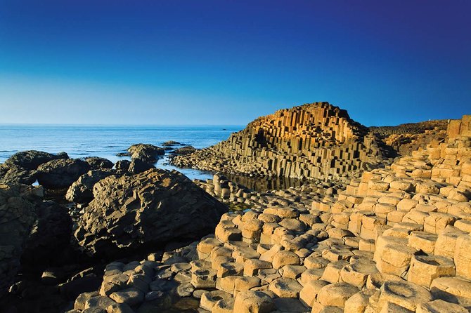 Shore Excursion: Giants Causeway Tour From Belfast Port - Transport and Group Size