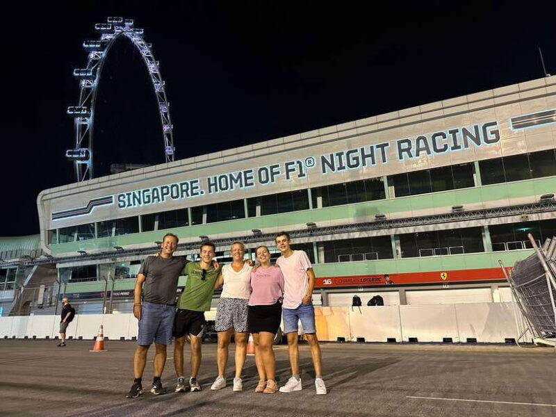 Singapore: Light to Night Bike Tour - Detailed Breakdown of the Itinerary