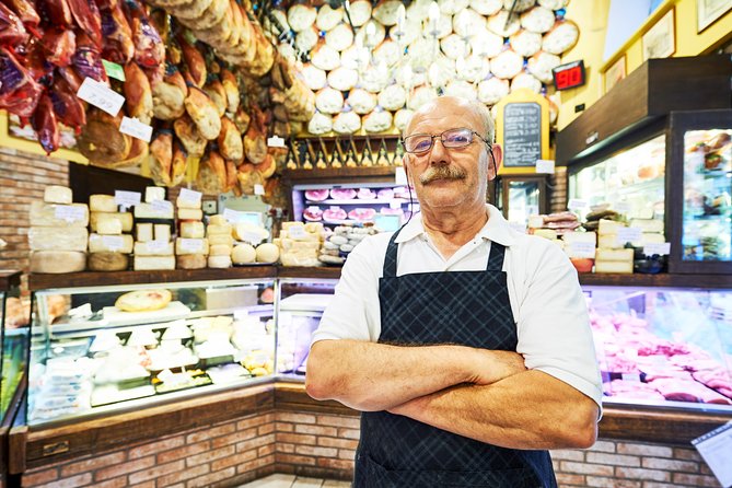 Small Group Market tour and Dining Experience at a Cesarina's home in Spoleto - What to Expect: From Market Stroll to Home-Cooked Meal