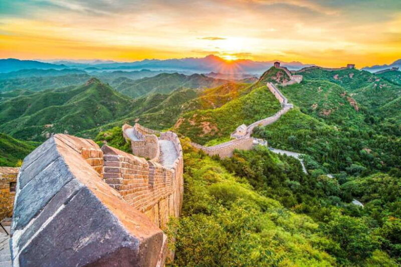 Small Group Tour Of Juyongguan Great Wall And Sacred Way - Discovering the Sacred Way and Ming Tombs