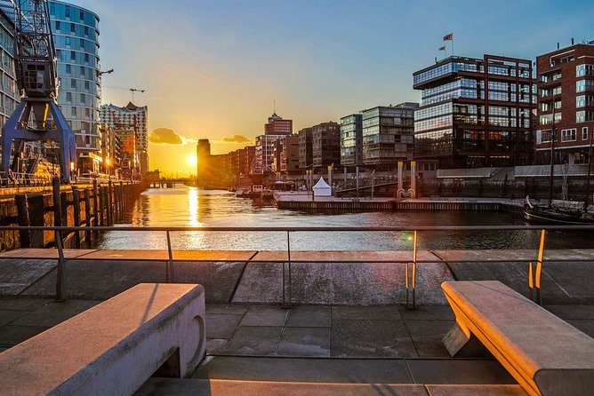 Speicherstadt and HafenCity Tour of Hamburg with German speaking guide - FAQs