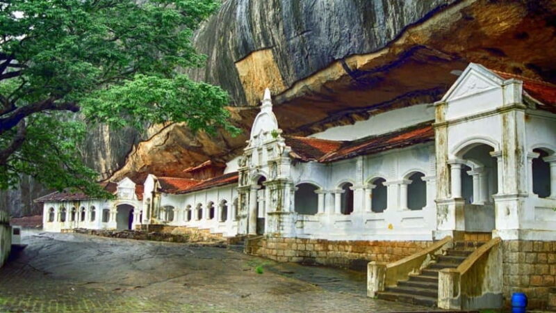 Sri Lanka: 2-Day Tour to TrincomaleeA Serene Coastal Escape - What Does the Price Get You?