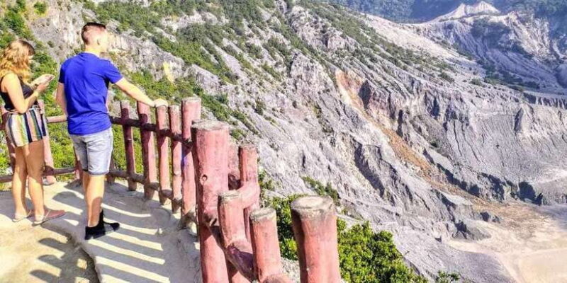 Tangkuban Perahu Crater Tour from Bandung - What Past Travelers Say