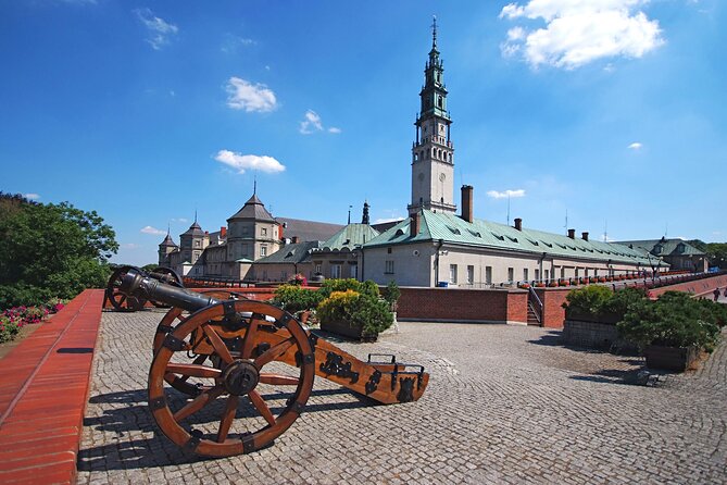 The Black Madonna Tour from Krakow - Drawbacks or Considerations