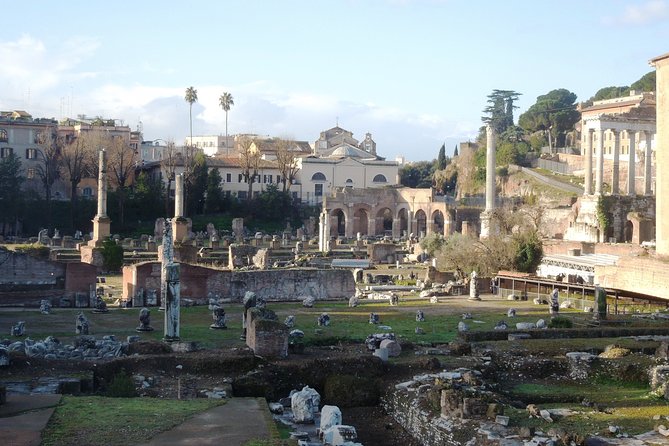 The last day of Julius Caesar: from the glory to the Ides of March - Authentic Insights and Traveler Experiences