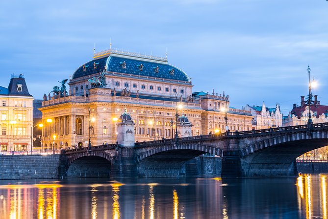 Transfer from Cesky Krumlov to Prague: Private daytrip with 2h for sightseeing - Valued Aspects and Practical Considerations