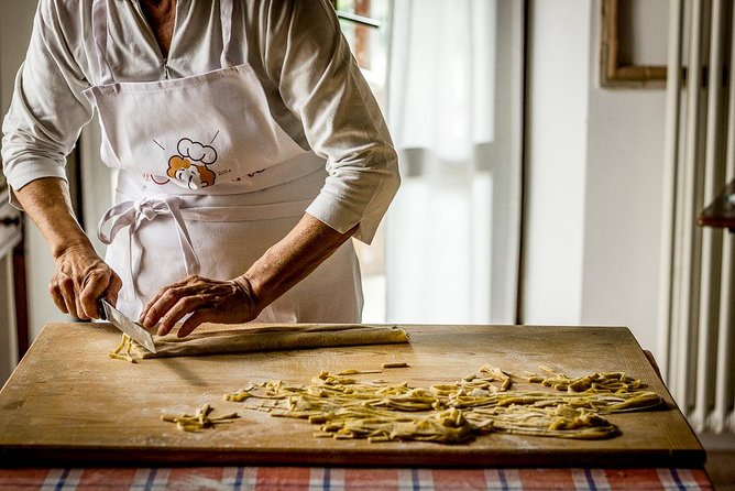 Tuscan Pasta & Wine Experience in San Gimignano: Cook & Taste - Meeting Your Host in San Gimignano