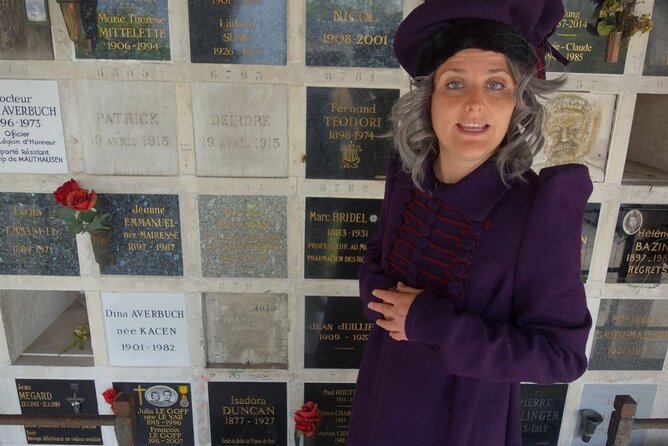 Unusual 2-hour guided tour of the Père Lachaise cemetery - Exploring Père Lachaise Through a Character’s Eyes