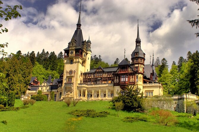 Vlad the Impaler Royal Court from Târgovite, Pele Castle and Dracula grave - FAQ