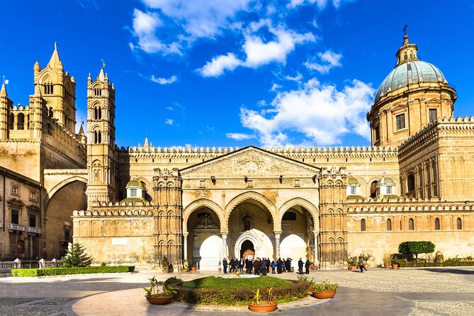 Walking in the historic center of Palermo and its markets - Authenticity and Review Insights