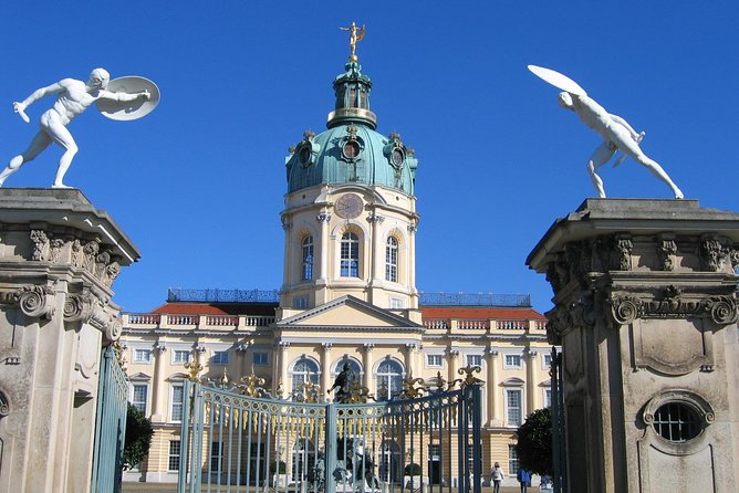 Warnemuende Shore Excursion: Berlin Private Sightseeing Tour from Rostock - The Sum Up