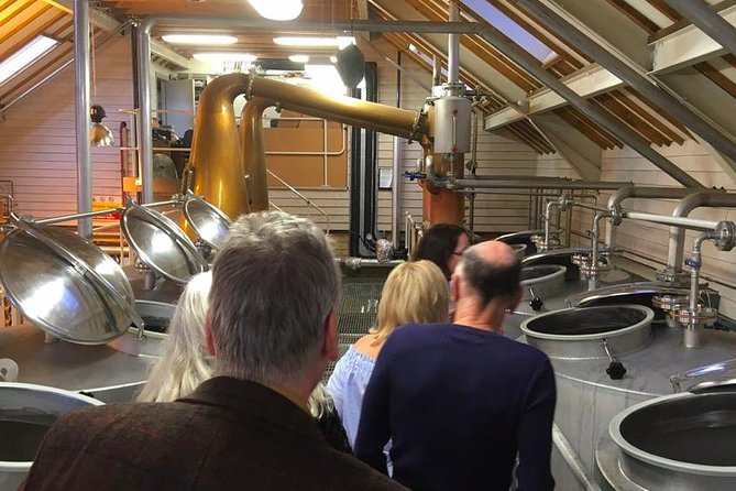 Whisky and Gin Private Tour in the Cotswolds with Driver Guide - Detailed Review of the Experience