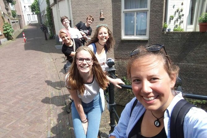 Whodunnit - Interactive city walk in Düsseldorf - What to Expect from the Düsseldorf Murder Mystery Walk